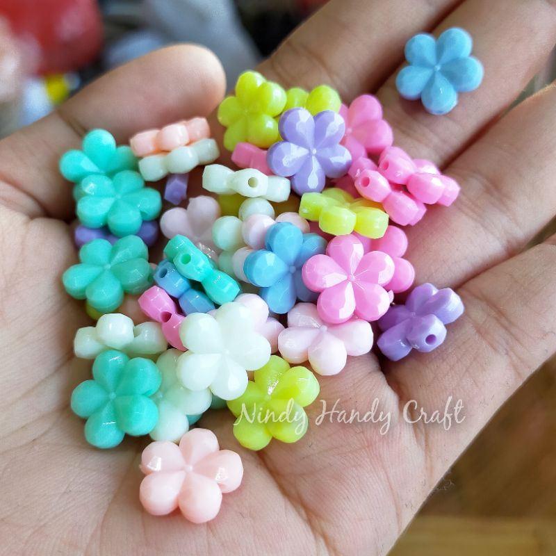 Jual ±40pcs Manik Bunga Sakura - Manik Bunga - Monte Bunga - Mote Bunga ...