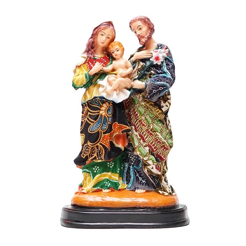 Jual Patung Keluarga Kudus Edisi Batik Tebal 25cm-Patung Rohani-Patung ...
