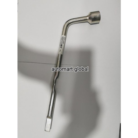 Jual kunci roda putaran gagang dongkrak Fortuner innova Hilux original ...