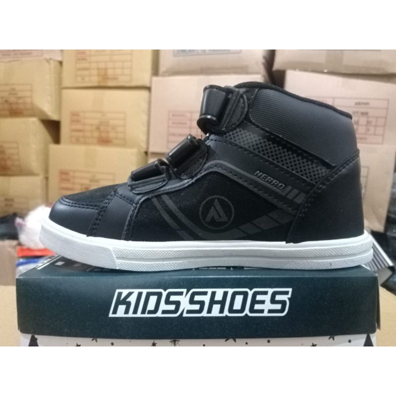 Jual Sepatu sekolah anak SD-SMP//Sepatu anak laki laki dan perempuan ...