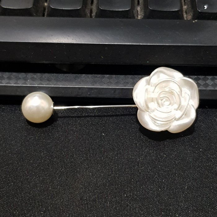 Jual Bros bunga mutiara - bros jarum panjang -satuan | Shopee Indonesia
