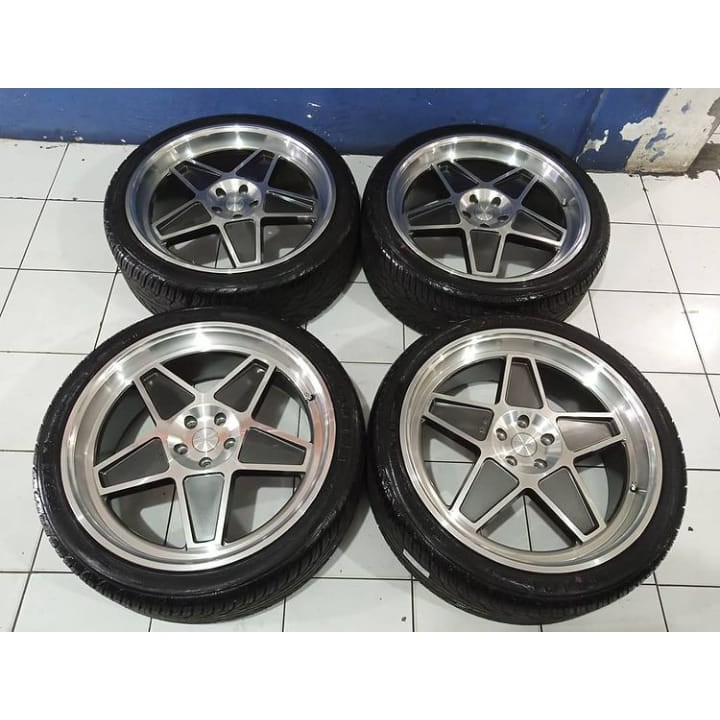 Jual Velg Mobil Racing Bekas R22 ( HSR VINTAGE ) Hole.5x114,3 Ban yokohama 265-35 Ring 22 ...