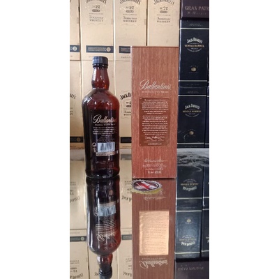 Jual Botol koleksi bekas minuman keras botol bekas miras botol bekas whisky 750 ml | Shopee ...
