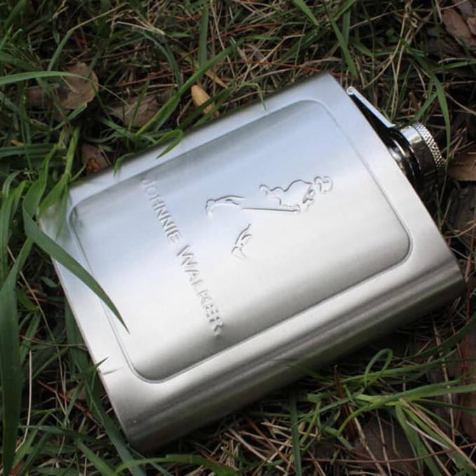 Jual BOTOL STAINLESS WHISKEY JOHNNIE WALKER 7 OZ \U002F 207 ML | Shopee ...