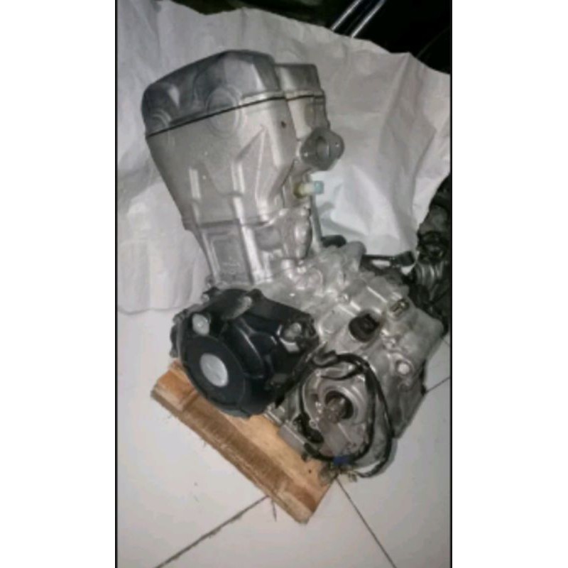 Jual engine mesin bulet segel 2nd ori new cb150r led | Shopee Indonesia