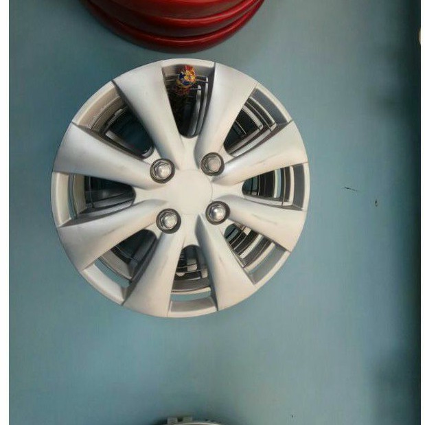 Jual Wheeldop Daihatsu ayla ring 13 (harga 1 biji) | Shopee Indonesia
