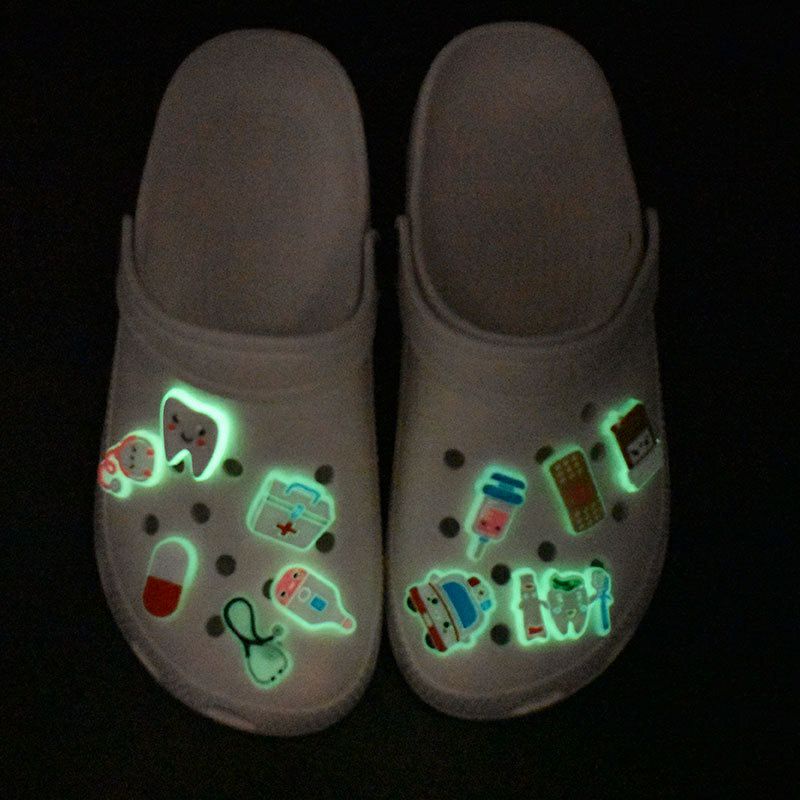 Jual Jibbitz Crocs ♡Glow in the dark♡ | Shopee Indonesia