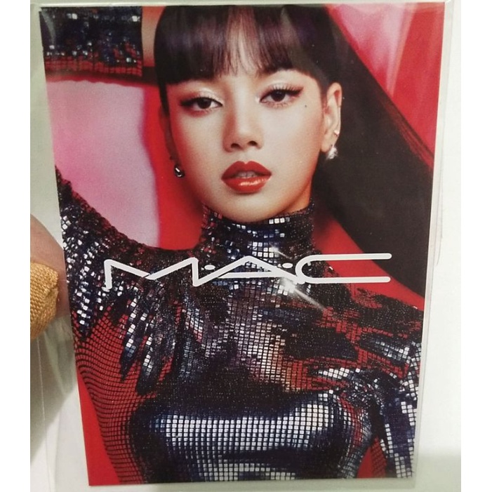 Jual Lisa Blackpink Photocard dengan tandatangan Lisa | Shopee Indonesia