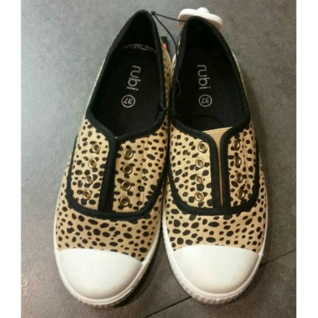 Jual Rubi Shoes "Original brand in Singapore" | Shopee Indonesia