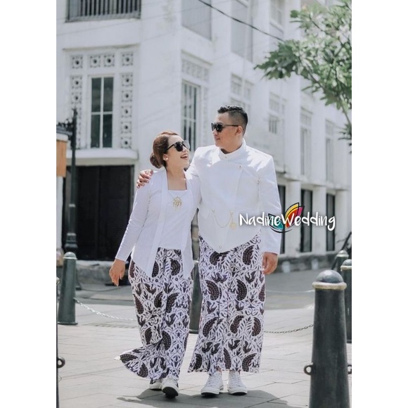 Jual Baju Prewed Instan / Baju Couple Adat Jawa - Solo, Nuansa Putih ... Jual Baju Prewed Instan / Baju Couple Adat Jawa - Solo, Nuansa Putih ...