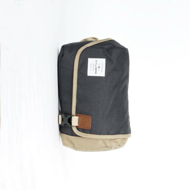 Jual Tas Selempang Kalibre Sling bag Leah 921253054 | Shopee Indonesia