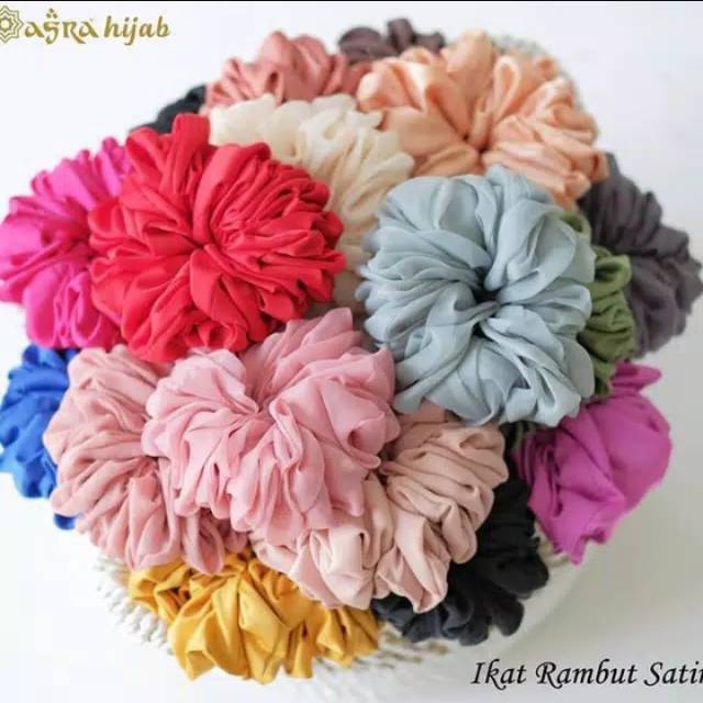 Jual Grosir Scrunchie Satin Silk Jepang Ikat Rambut Wanita Cepol jilbab ...