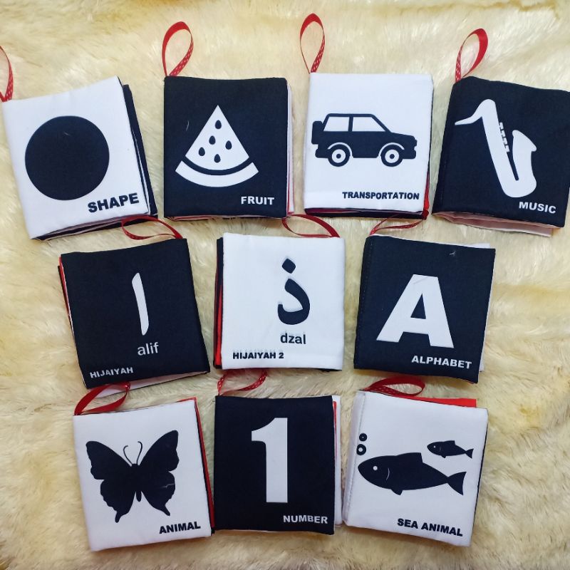 Jual Buku Bantal Monokrom Buku Bantal HItam Putih Soft Book Monochrome ...