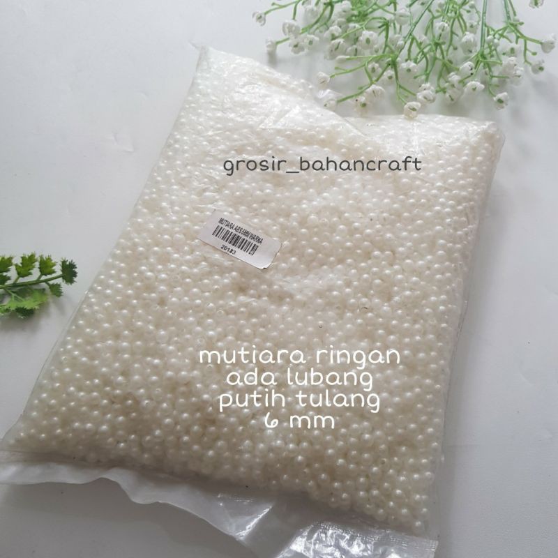 Jual (450 gram) Mutiara ringan Putih tulang Ada lubang 6 mm Price: Rp ...