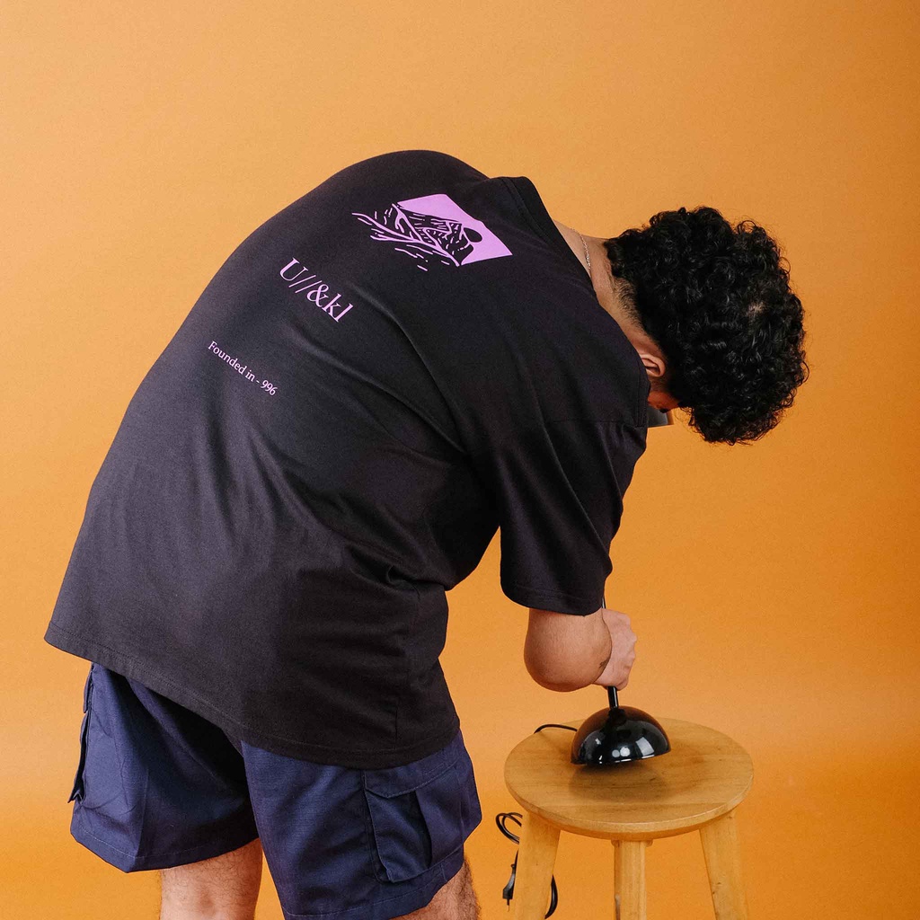 Jual UNKL347 T-Shirt Hitam Bahan Combed Motif Simpel UNGU | Shopee ...