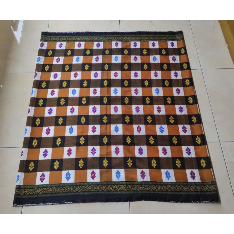 Jual SARUNG BALI KOTAK - KOTAK MOTIF PRADA KHAS BALI | Shopee Indonesia
