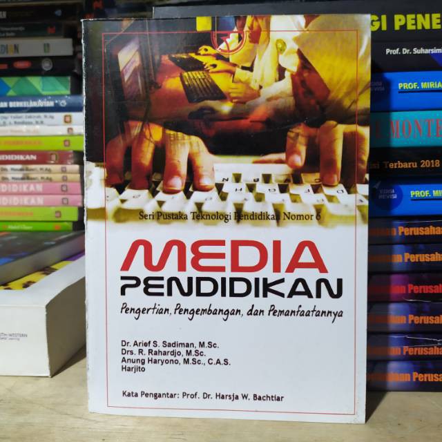 Jual Media Pendidikan Pengertian Pengembangan dan Pemanfaatannya Arief ...