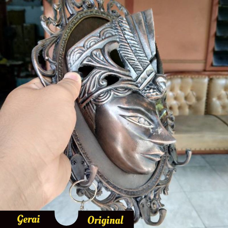 Jual INI YANG ASLI ! Kapstok baju motif topeng | Shopee Indonesia