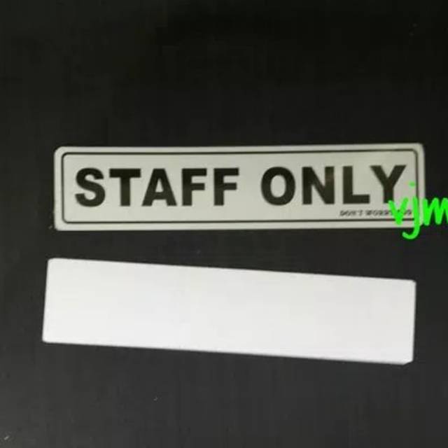 Jual Sign label tulisan Staff Only acrylic | Shopee Indonesia