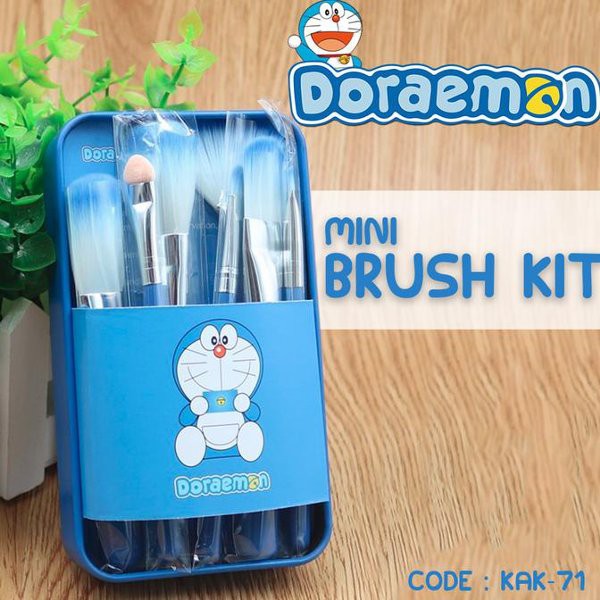 Jual DORAEMON BRUSH KALENG 7in1 / Kuas Makeup Set Doraemon [Kemasan ...