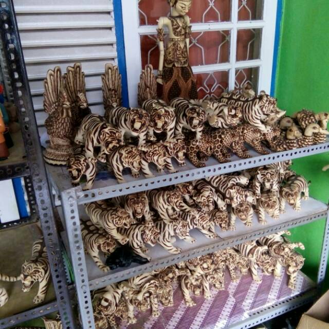 Jual Patung harimau macan kerajinan dari kayu terima request bentuk ...