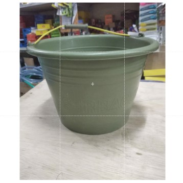 Jual Ember Plastik Hijau Ukuran 18 Ember Cor Anti Pecah Ember Bangunan ...