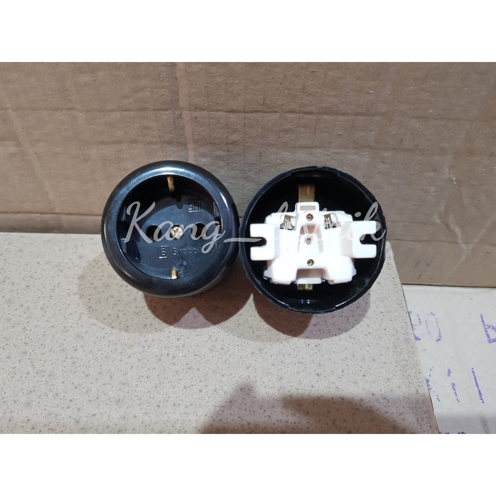 Jual Stop Kontak Outbow OB Broco Hitam - 6130 | Shopee Indonesia