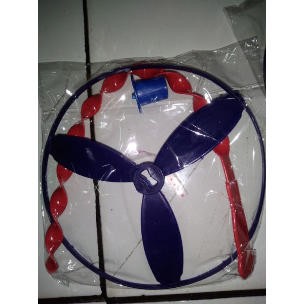 Jual mainan kitiran/baling baling/gasing uvo ukuran besar | Shopee ...