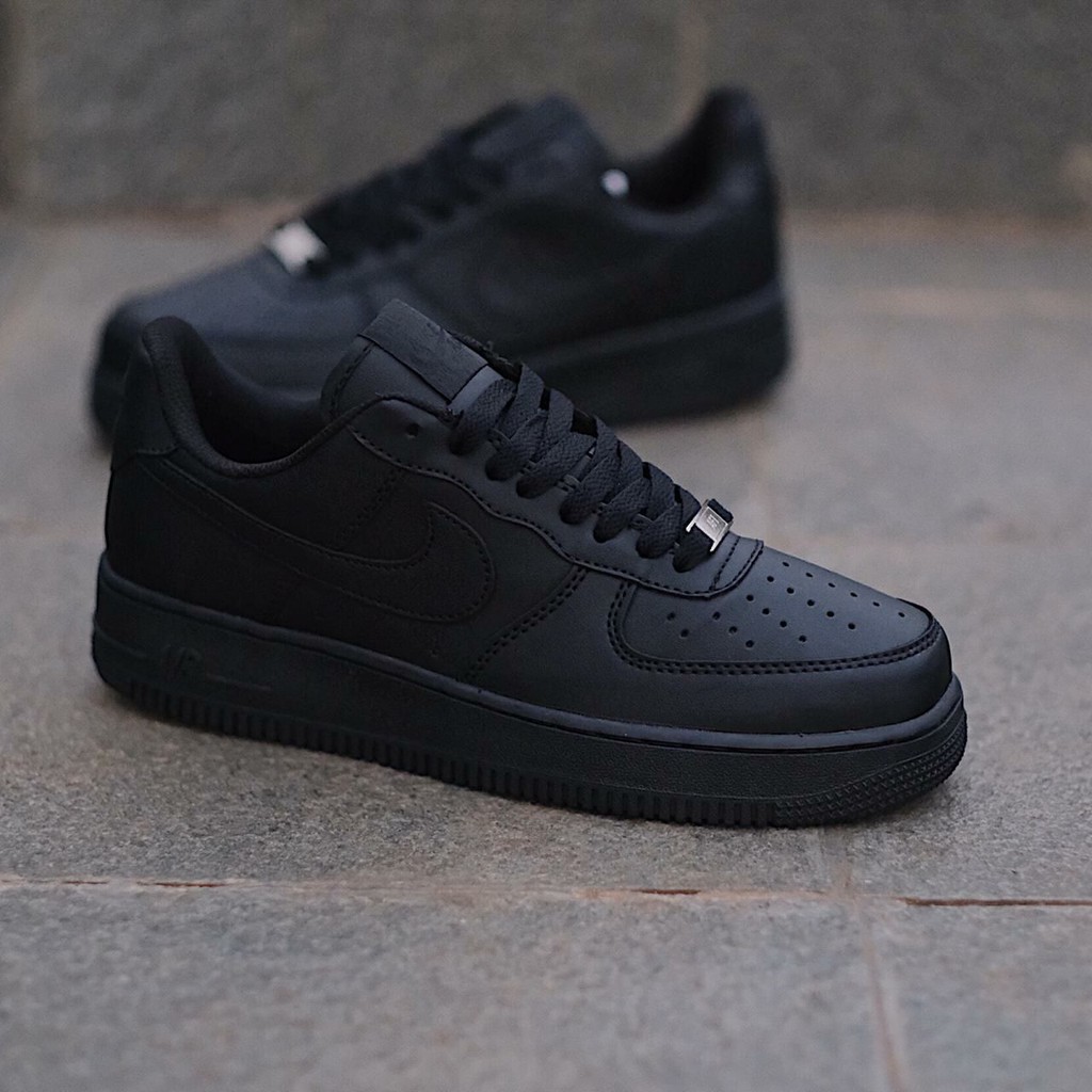 Jual NIKE AIR FORCE 1 ALL BLACK | Shopee Indonesia