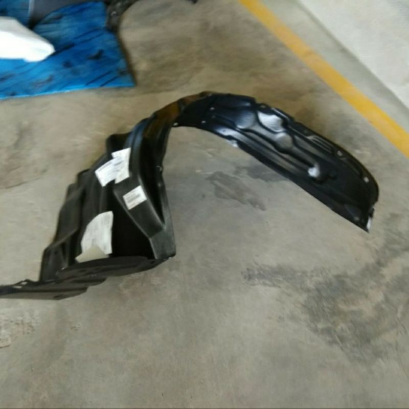 Jual liner fender / spakbor depan innova 2008 2009 2010 2011 2012 2013 ...