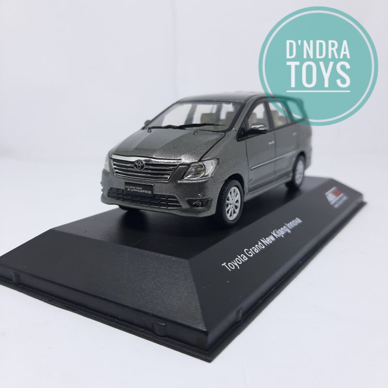 Jual Diecast Miniatur Mobil Toyota Grand New Kijang Innova-Gold ...