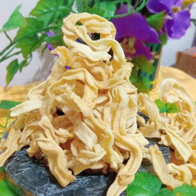 Jual Stick keju keriting premium 250g / curut keriting / kerupuk keju ...