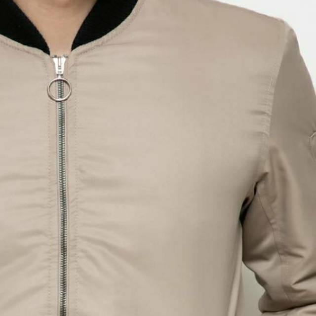 Jual JAKET BOMBER COLE 100% ORIGINAL BRANDED MATAHARI SIZE M,L,XL,XXL ...