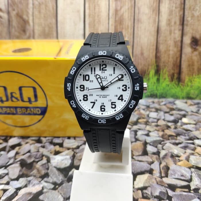 Jual [COD] Jam Tangan Pria Q&Q QQ QnQ Analog Karet Hitam GT44J010Y ...