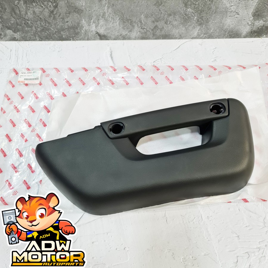 Jual Armrest Panel Interior Pintu Depan Kanan Granmax 74210-BZ041-B11 ...