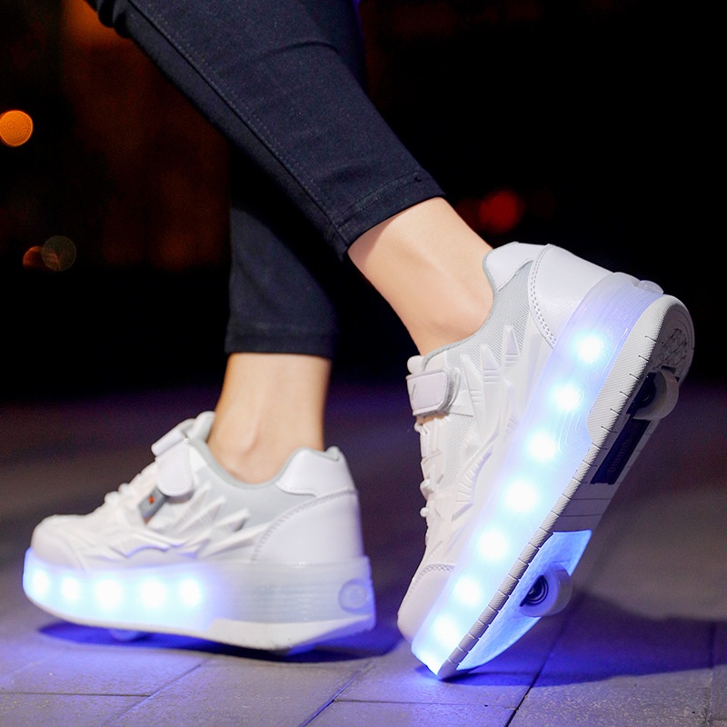 Jual Sepatu Roda 2 Heelys Helis Lampu LED Menyala Charge berjalan ...