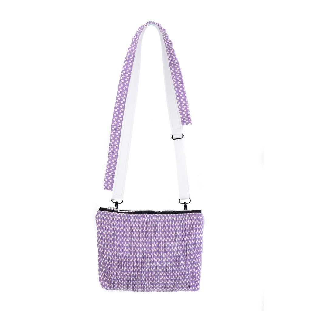 Jual DEFECT - "I'm not perfect product" - Mannequin Plastic Pleated ...