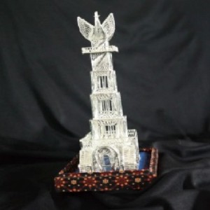 Jual Miniatur Tugu Jam Gadang Silver Khas Kotagede Yogyakarta | Shopee Indonesia