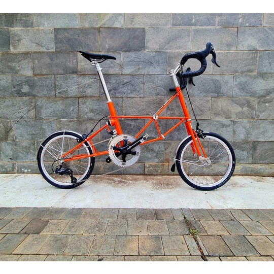 Jual MOULTON AM 22 - ORANGE - SEPEDA LIPAT | Shopee Indonesia