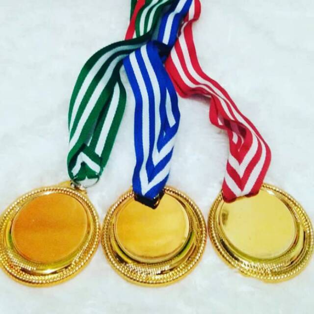 Jual FREE LABEL LOGO STICKER . Medali champion juara | Shopee Indonesia