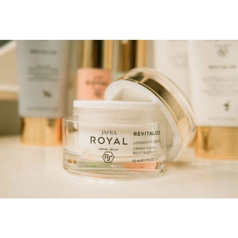 Jual Revitalize Longevity Creme Royal jelly revitalize Longevity cream ...