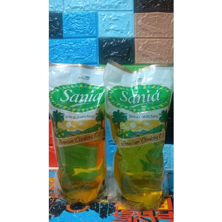 Jual SANIA MINYAK GORENG 1 LITER | Shopee Indonesia