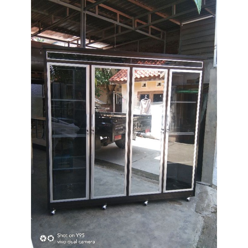 Jual ALMARI pakaian kaca alumunium pintu 4 / lemari baju full kaca ...