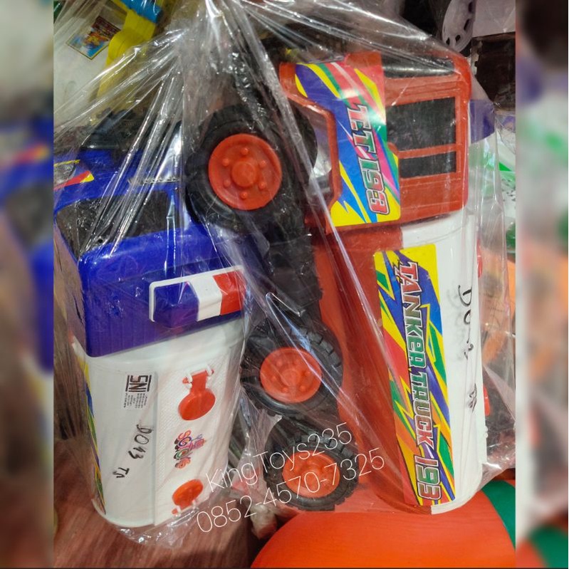 Jual Mobil Tanki Besar Tangki Minyak Oil Truck Truk Jumbo Gendut ...