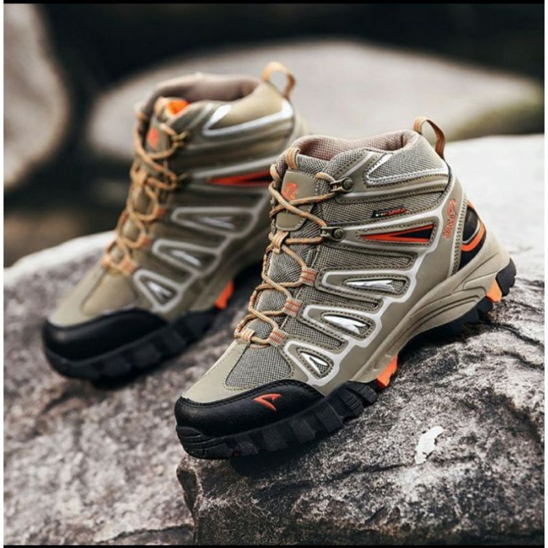 Jual [BARU]Sepatu Gunung SNTA | SNTA 501 | SNTA 500 | SNTA 502 | Shopee ...