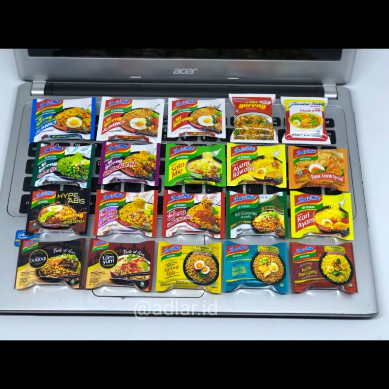 Jual MINIATUR MAGNET TEMPELAN KULKAS SOUVENIR PERNIKAHAN MERCHANDISE ...