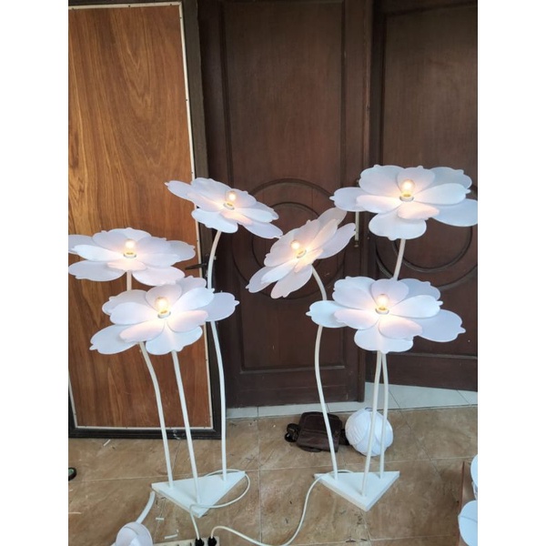 Jual Standing Lamp 6 lampu kap bunga Aster | Shopee Indonesia