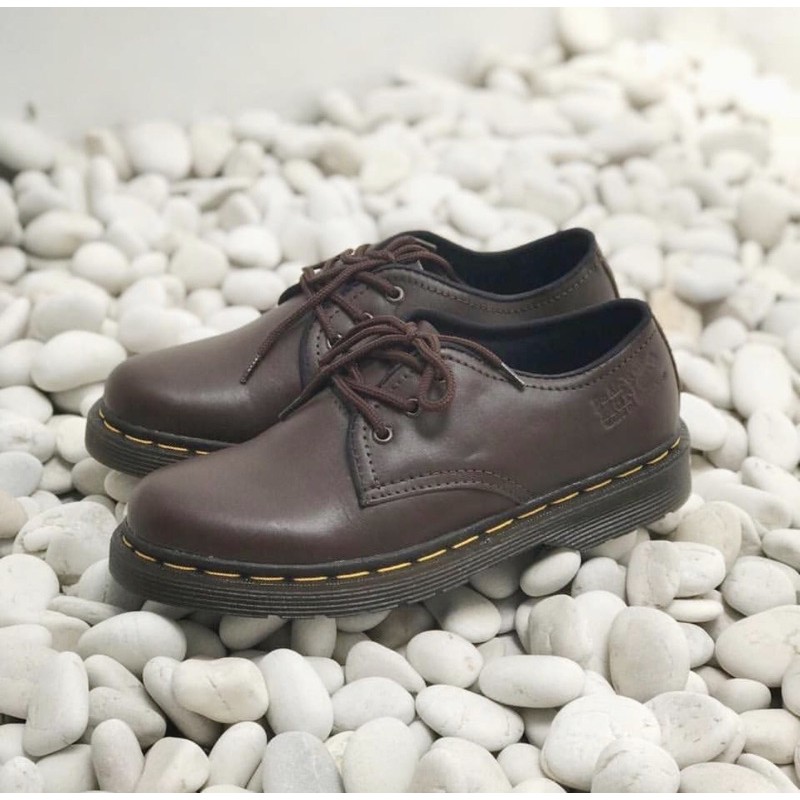 Jual Docmart 1461 Brown Kulit Asli 100 % /Docmart 3 Holes/Docmart pria ...