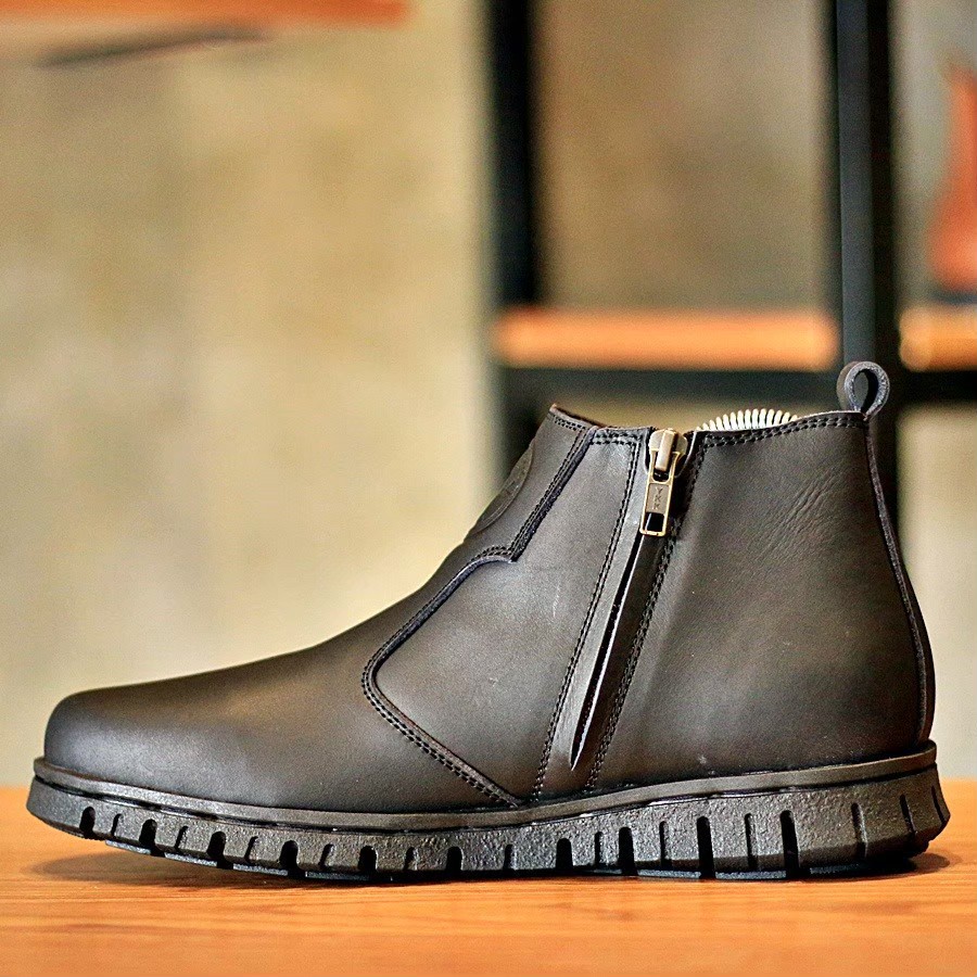 Jual Vintage - Bradleys Hugo Zipper Black Sepatu Kulit Asli Klasik ...