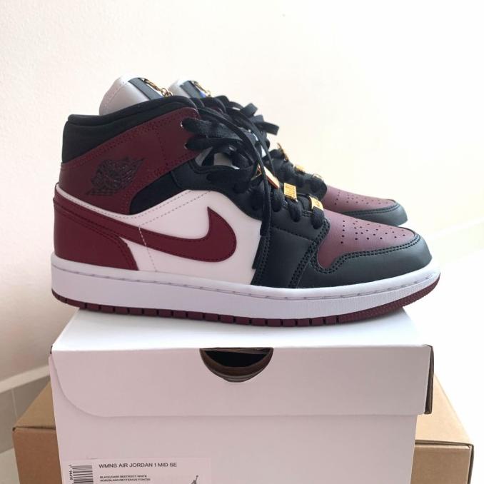 Jual SEPATU NIKE AIR JORDAN 1 MID SE DARK BEETROOT MAROON | Shopee ...